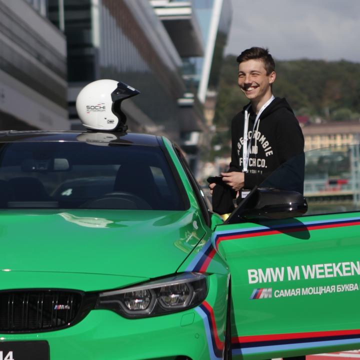 bradeazy - @bradeazy TikTok Analytics | Profile, videos & hashtags | Exolyt