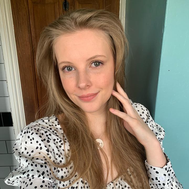 🦄 @hollymrhodes - Holly Rhodes - TikTok