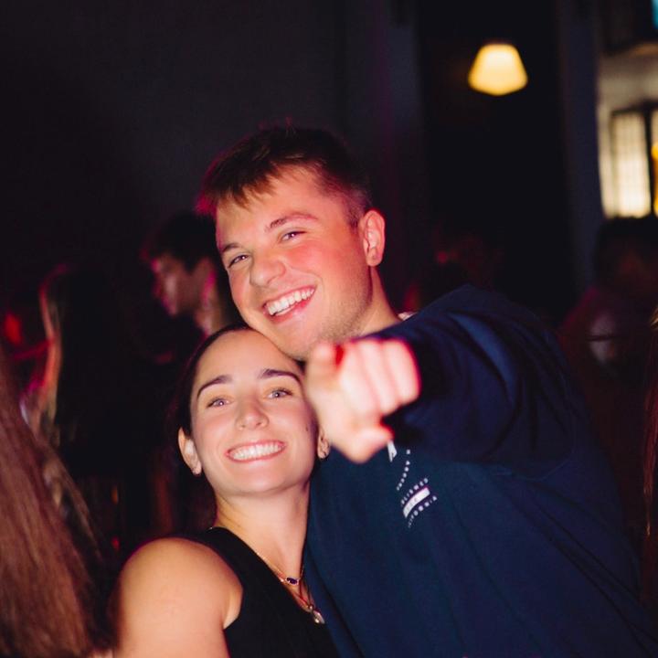 🦄 @valenandluke - Valen & Luke - TikTok