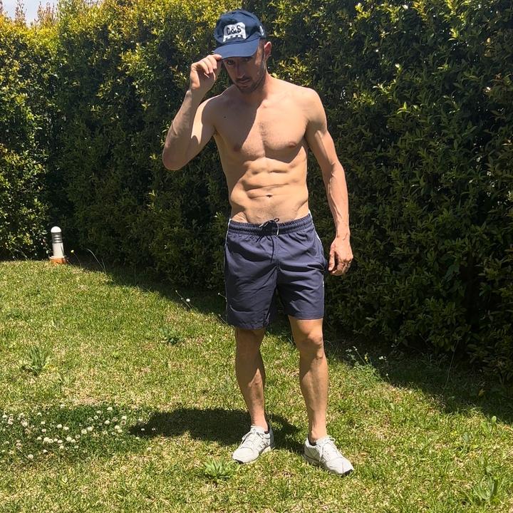 Allenamento ed esercizi per la schiena che puoi fare a casa o in ...