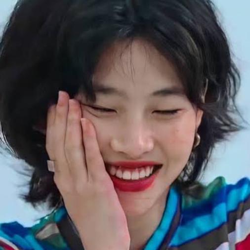 🦄 @edtis_coreanas - lisa rose hoyeon mis idolas - TikTok