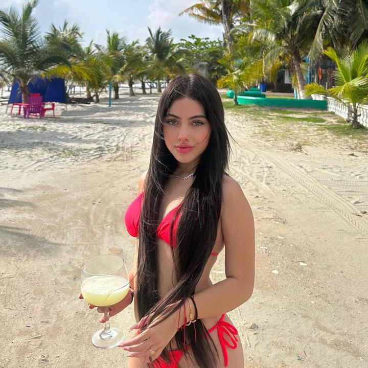 🦄 @laurasofiadepende - Laura Sofía - TikTok