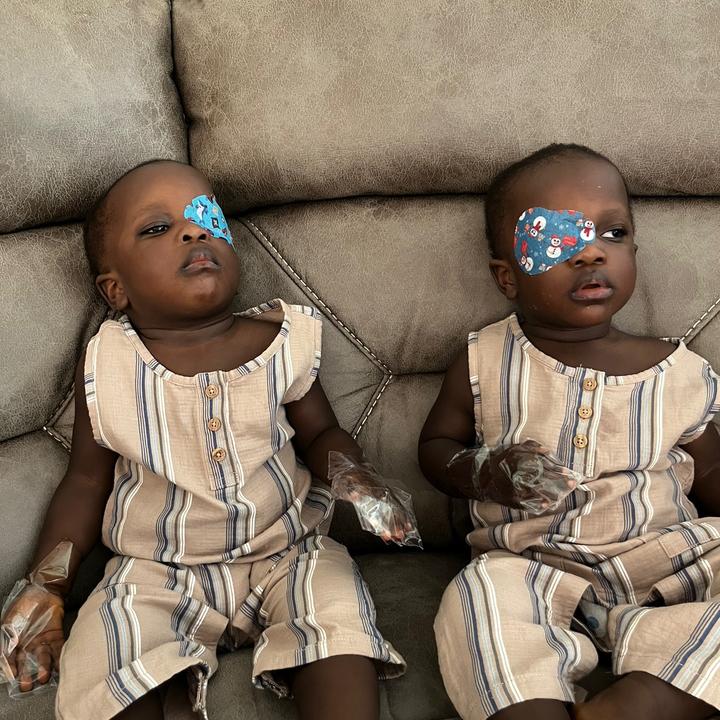 🦄 @twin_emma_n_emily - Jamken - TikTok