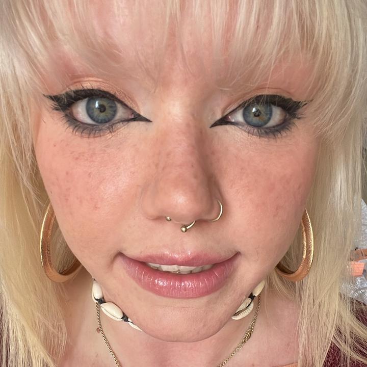 Rebecca Ramsay's Instagram, Twitter & Facebook on IDCrawl