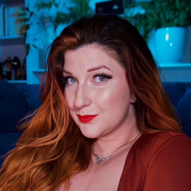 🦄 @buxomblossom - Chloe Blossom - TikTok