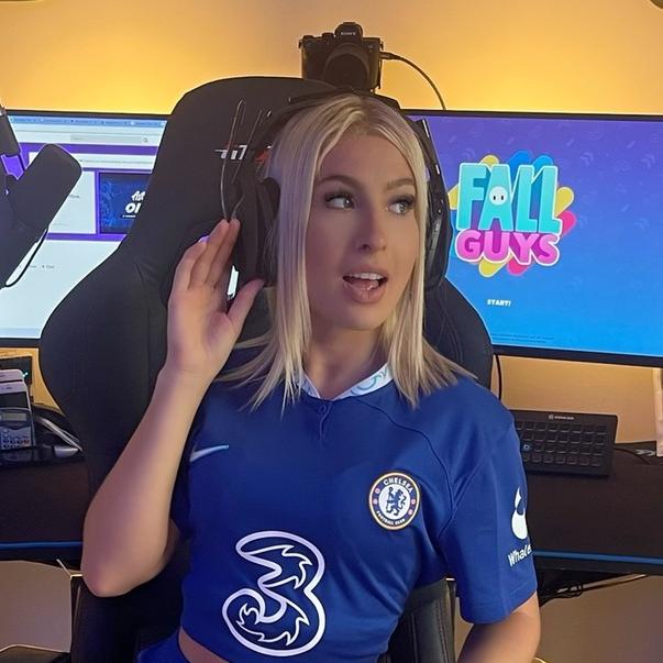 🦄 @astridwettclips - Astrid Wett Clips - TikTok