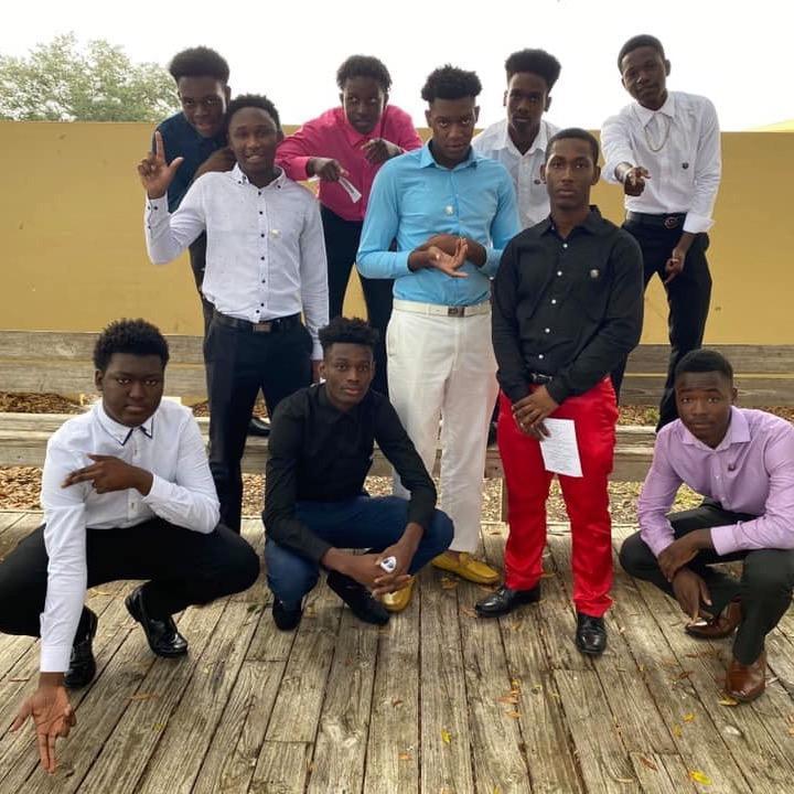 🦄 @zoe_boy_nation - Lashy Bills - TikTok