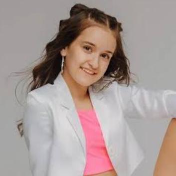 🦄 @adelaborsoficial - adela.bors - TikTok
