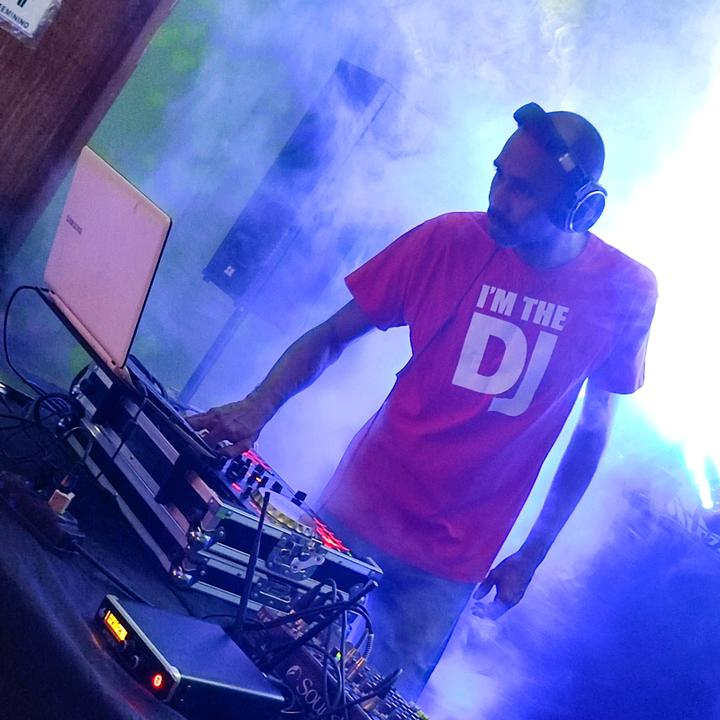 🦄 @sandrodjofficial - Sandro DJ - TikTok