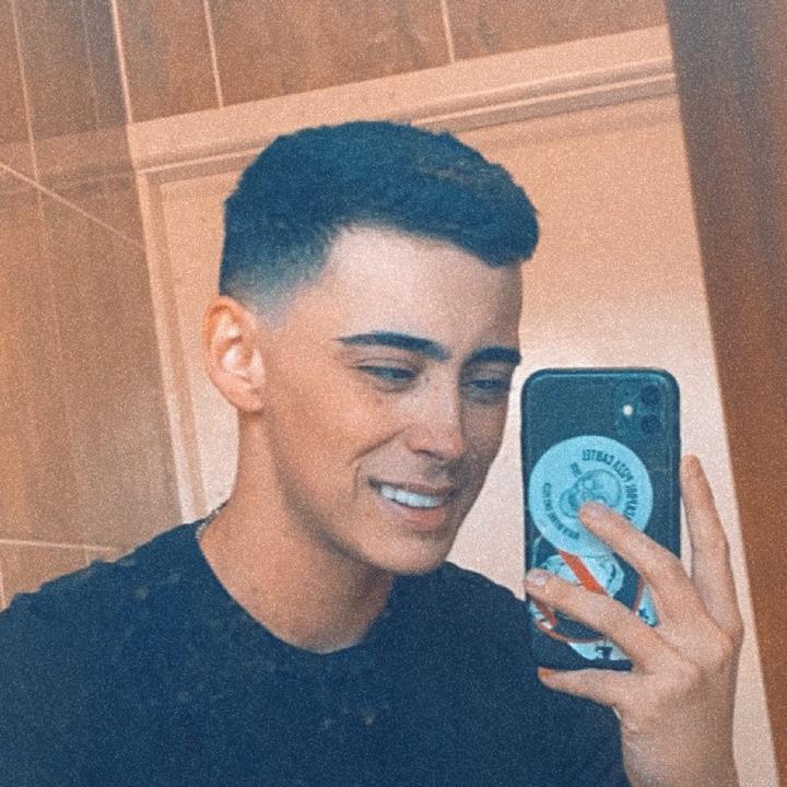 🦄 @bradleybainesmusic - Bradley Baines - TikTok