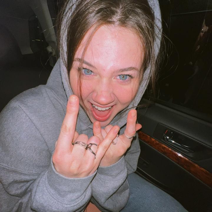 Megan Hafner's Instagram, Twitter & Facebook on IDCrawl