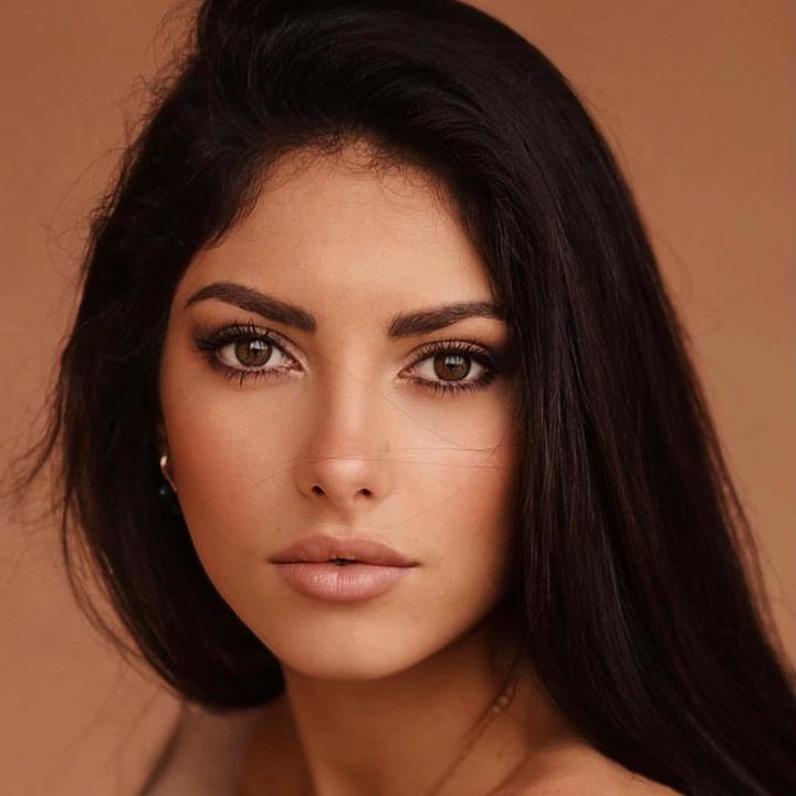 🦄 @cassandredjeridi - Cassandre Djeridi - TikTok