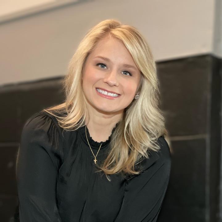 🦄 @beautifillfacesmedspa - Laura Pavalok-Dallas - TikTok