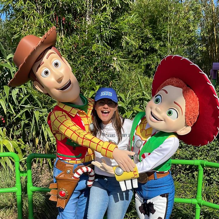 ¡Conoce la Nueva Isla de Disney | Daniela Ortiz (@daniortizdisney)