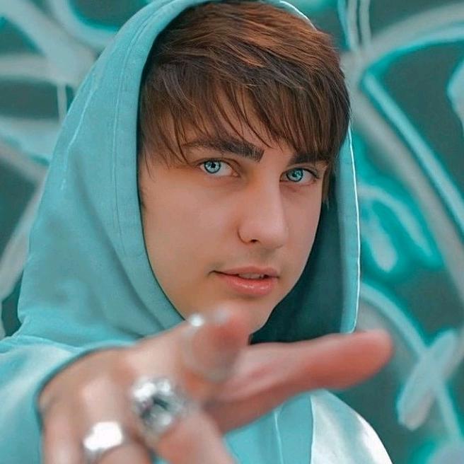 🦄 @vivien_colby - Vivien - TikTok