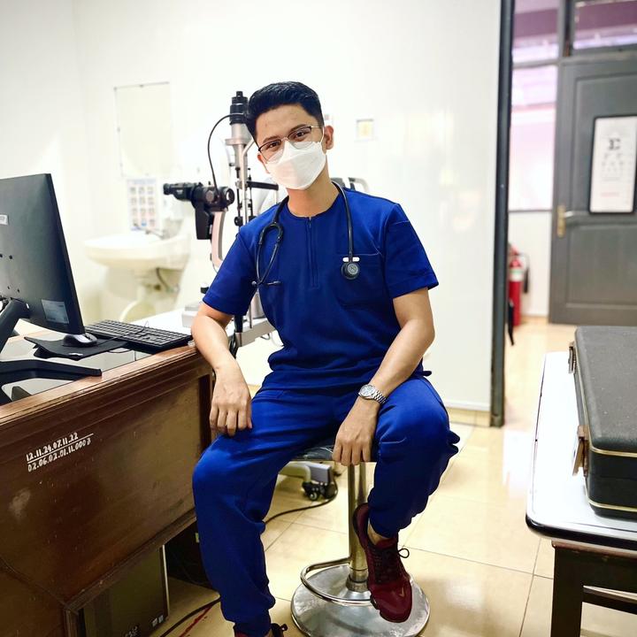 Membalas Ini Winged scapula/scapula alata ya, untuk kenapa kok dikerok saya juga ndatau 😅 @nafi ...