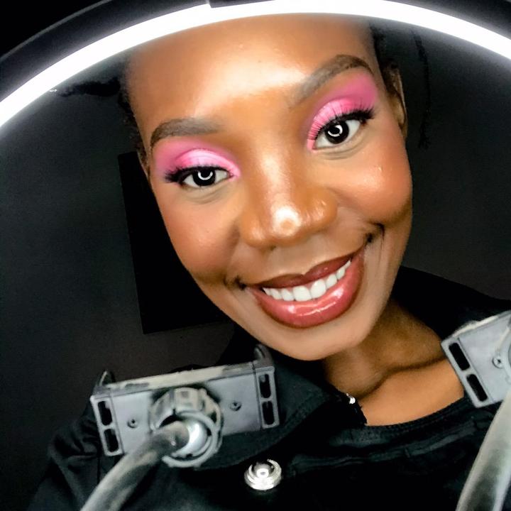 🦄 @shelly_model - Shelly