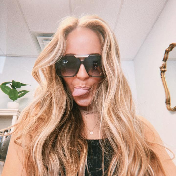 🦄 @em.nicole_ - emma nicole - TikTok