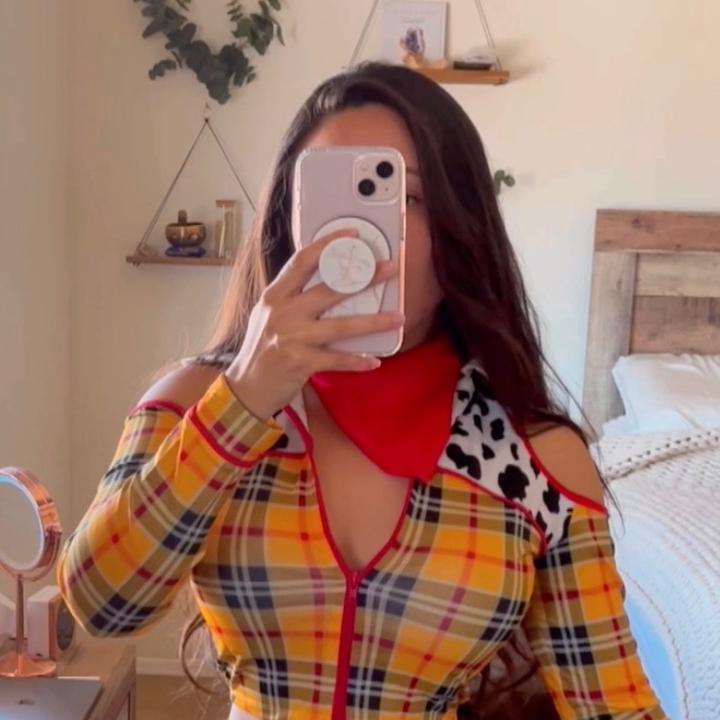 🦄 @kimshourglass - Cheeky Kim💗 - TikTok