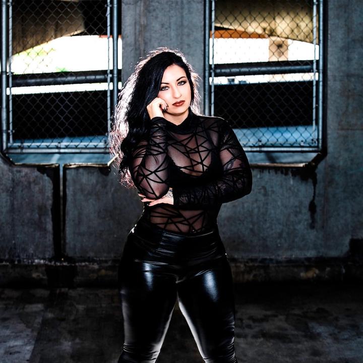 🦄 @carlyvwolf - Carly V Wolf - TikTok