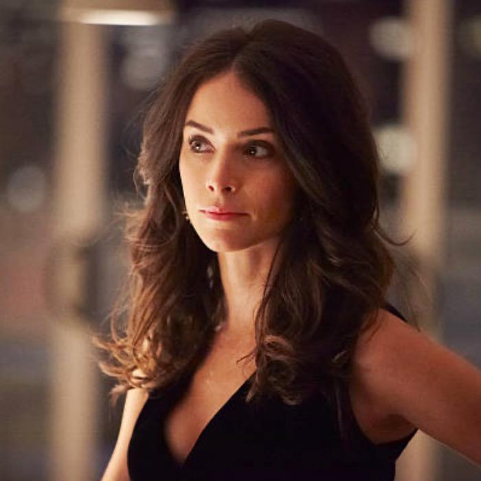 🦄 @suitsscenes - holls - TikTok