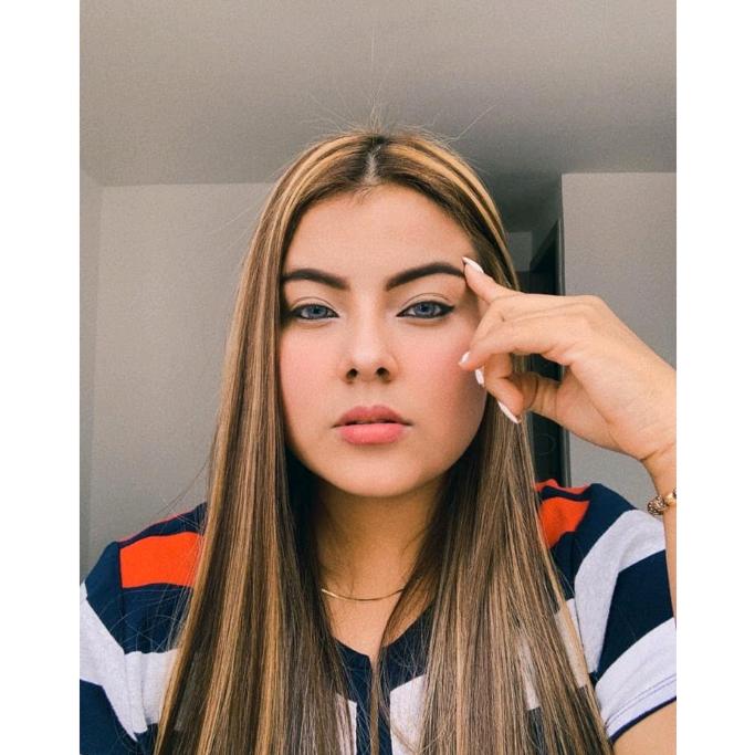 Hellen Smith's Instagram, Twitter & Facebook on IDCrawl