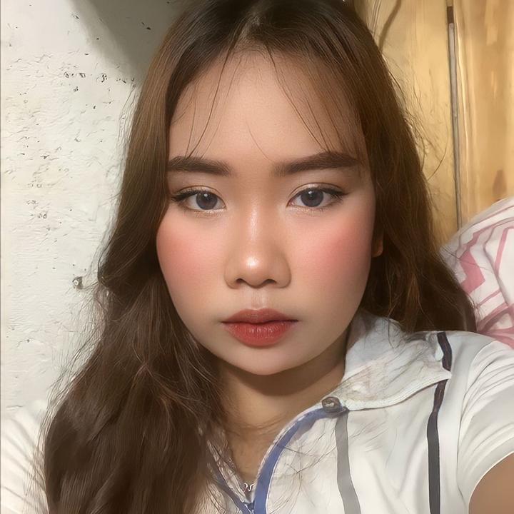 Gondaaaaa ng template bagay sa laging nakasimangot kong muka 🤭🤭 ...